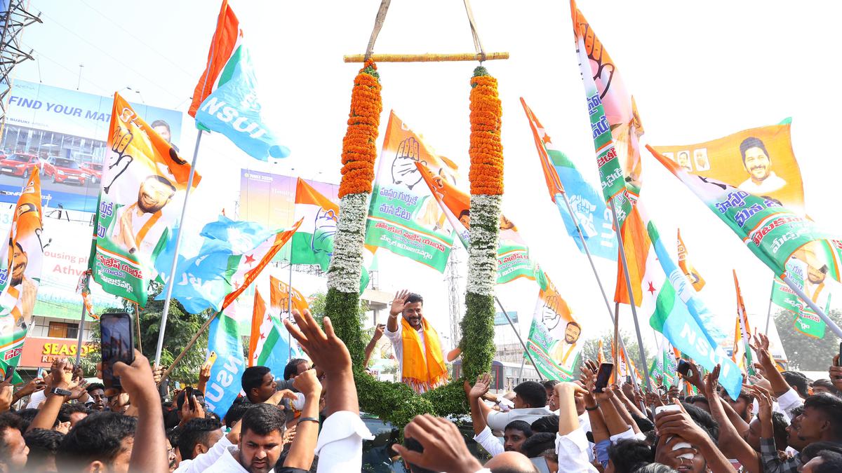 Congress Leader Revanth Reddy Criticizes Minister Mallareddy for ...