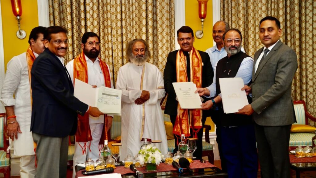 Maharashtra Government Inks MoU with Art of Living for Jalyukta Shivar ...