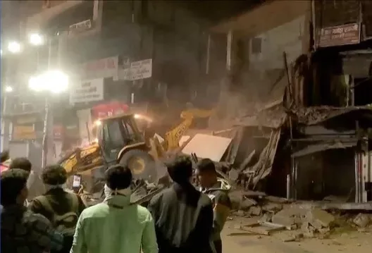 Historic Bhide Wada Handed Over to Pune Municipal Corporation ...